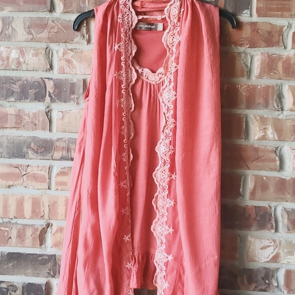 Urban Mango | Tops | 32 Urban Mango Tank Top | Poshmark